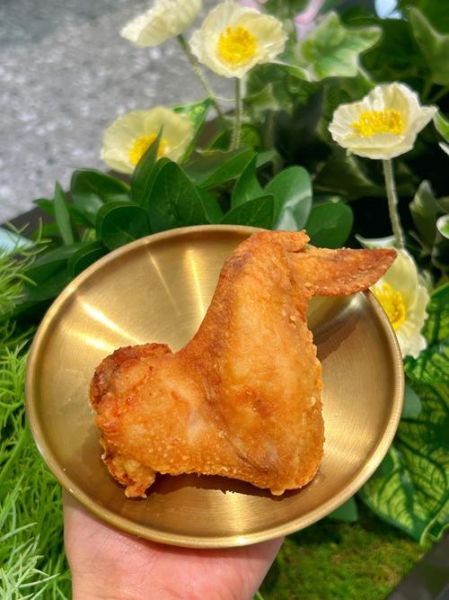 炸鸡翅热量是多少_减肥能吃吗-第1张图片-山城妙识 炸鸡翅热量是多少_减肥能吃吗-第1张图片-山城妙识