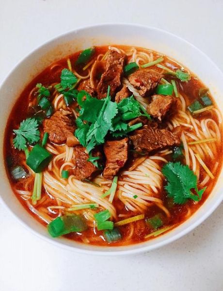 家常红烧牛肉面怎么做_红烧牛肉面要炖多久-第3张图片-山城妙识 家常红烧牛肉面怎么做_红烧牛肉面要炖多久-第3张图片-山城妙识