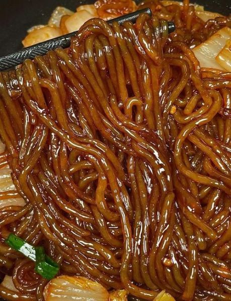 红薯粉丝的营养价值_红薯粉丝吃了会发胖吗-第2张图片-山城妙识