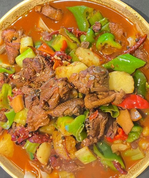 河南大盘鸡怎么做才正宗_正宗大盘鸡用哪种鸡-第1张图片-山城妙识