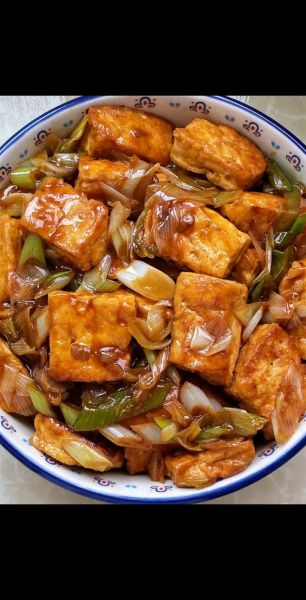 家常素炒豆腐怎么做_素炒豆腐用什么豆腐好-第2张图片-山城妙识