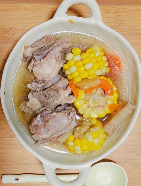 玉米龙骨汤的功效与作用_适合哪些人喝-第2张图片-山城妙识 玉米龙骨汤的功效与作用_适合哪些人喝-第2张图片-山城妙识