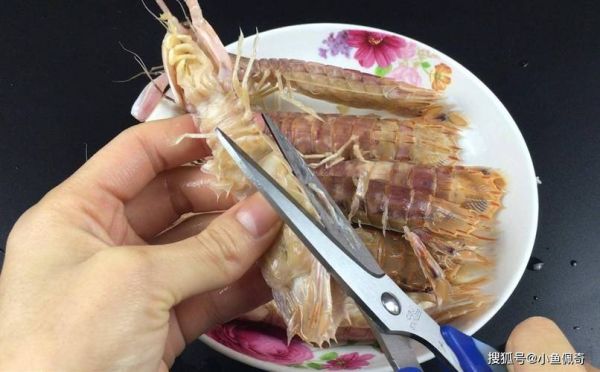 皮皮虾怎么洗_皮皮虾清洗技巧-第2张图片-山城妙识 皮皮虾怎么洗_皮皮虾清洗技巧-第2张图片-山城妙识
