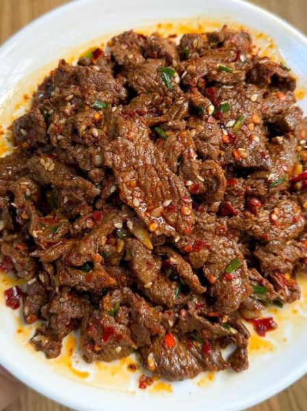 孜然牛肉片怎么炒才嫩_孜然牛肉片用哪个部位最好-第1张图片-山城妙识