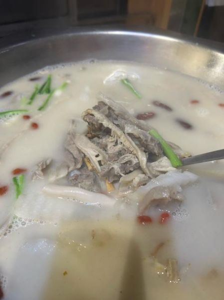 熬羊肉汤的做法_熬羊肉汤需要什么配料-第2张图片-山城妙识