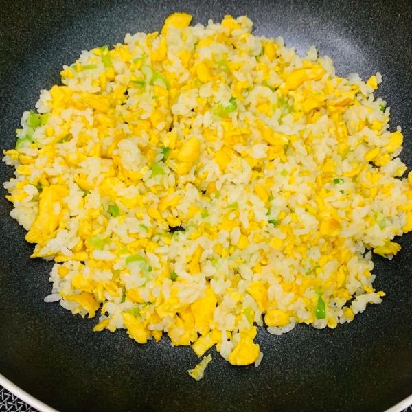 蛋炒饭图片大全集_蛋炒饭怎么做才好吃-第1张图片-山城妙识 蛋炒饭图片大全集_蛋炒饭怎么做才好吃-第1张图片-山城妙识