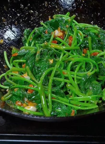 番薯叶怎么炒好吃_番薯叶做法大全-第3张图片-山城妙识 番薯叶怎么炒好吃_番薯叶做法大全-第3张图片-山城妙识