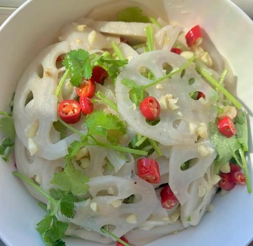 白糖凉拌藕片怎么做_藕片焯水几分钟口感最脆-第1张图片-山城妙识