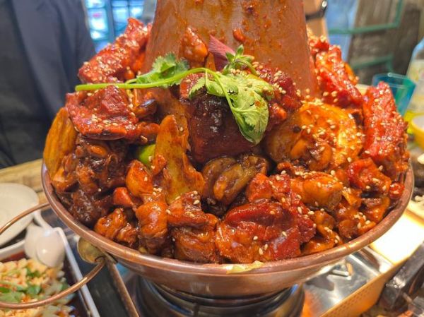 火锅鸡配菜有哪些_火锅鸡配菜怎么搭配-第2张图片-山城妙识 火锅鸡配菜有哪些_火锅鸡配菜怎么搭配-第2张图片-山城妙识