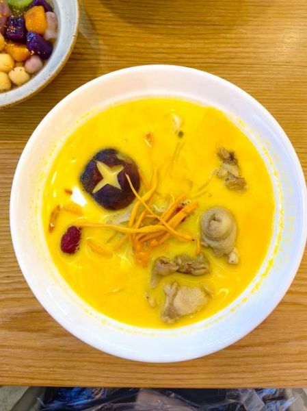 老母鸡怎么煲汤好喝_一整只老母鸡煲汤做法-第2张图片-山城妙识