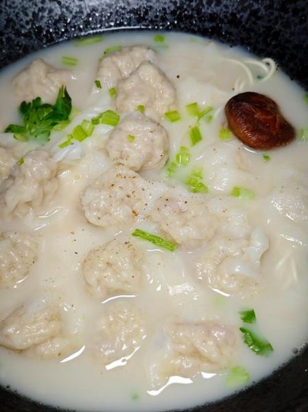 云吞面怎么和面_云吞面汤底怎么做-第3张图片-山城妙识 云吞面怎么和面_云吞面汤底怎么做-第3张图片-山城妙识