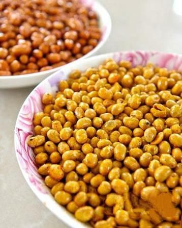 炒香酥黄豆怎么做_炒香酥黄豆不硬技巧-第3张图片-山城妙识 炒香酥黄豆怎么做_炒香酥黄豆不硬技巧-第3张图片-山城妙识