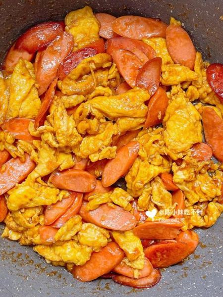 火腿肠炒鸡蛋有毒吗_中毒真相揭秘-第1张图片-山城妙识 火腿肠炒鸡蛋有毒吗_中毒真相揭秘-第1张图片-山城妙识