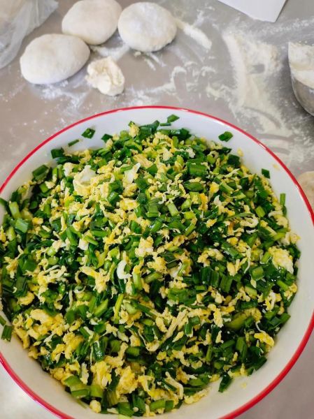 懒人韭菜盒子怎么做_韭菜盒子不破皮秘诀-第1张图片-山城妙识