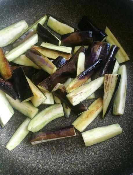 清蒸茄子夹肉怎么做_清蒸茄子夹肉热量高吗-第2张图片-山城妙识
