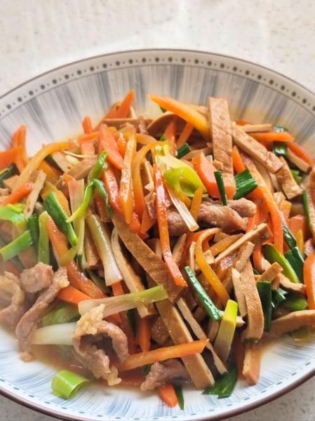 胡萝卜炒肉怎么做好吃_家常做法窍门-第3张图片-山城妙识 胡萝卜炒肉怎么做好吃_家常做法窍门-第3张图片-山城妙识