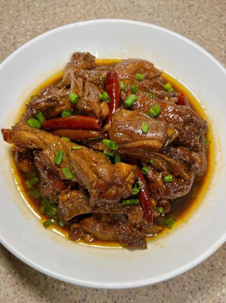 啤酒鸭怎么做才好吃_啤酒鸭的正宗做法-第1张图片-山城妙识 啤酒鸭怎么做才好吃_啤酒鸭的正宗做法-第1张图片-山城妙识