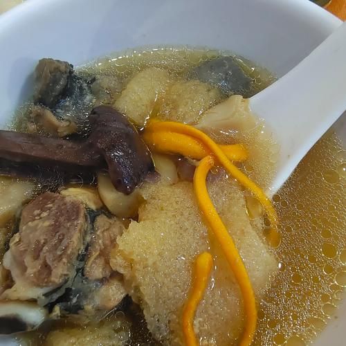 野生菌菇汤怎么炖好喝_野生菌菇汤的做法窍门-第1张图片-山城妙识 野生菌菇汤怎么炖好喝_野生菌菇汤的做法窍门-第1张图片-山城妙识