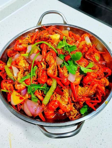 怎样炒小龙虾好吃又简单_小龙虾怎么炒才入味-第1张图片-山城妙识 怎样炒小龙虾好吃又简单_小龙虾怎么炒才入味-第1张图片-山城妙识