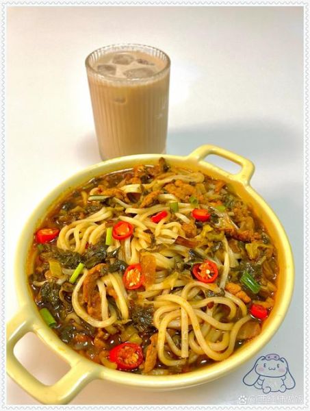 酸菜肉丝面怎么做好吃_家常做法步骤-第3张图片-山城妙识 酸菜肉丝面怎么做好吃_家常做法步骤-第3张图片-山城妙识