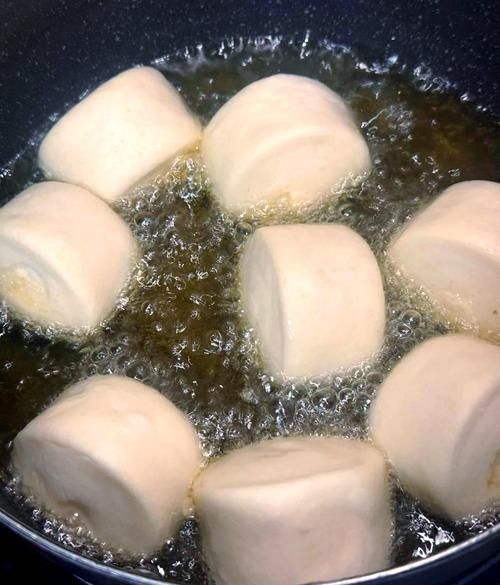油炸面食怎么做_家常油炸面食做法大全-第1张图片-山城妙识 油炸面食怎么做_家常油炸面食做法大全-第1张图片-山城妙识
