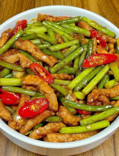 蒜苔肉丝怎么炒才好吃_蒜苔炒肉丝的做法窍门-第2张图片-山城妙识 蒜苔肉丝怎么炒才好吃_蒜苔炒肉丝的做法窍门-第2张图片-山城妙识