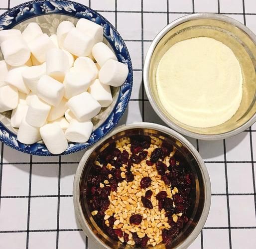 手工牛轧糖怎么做_家庭版牛轧糖做法视频-第2张图片-山城妙识 手工牛轧糖怎么做_家庭版牛轧糖做法视频-第2张图片-山城妙识