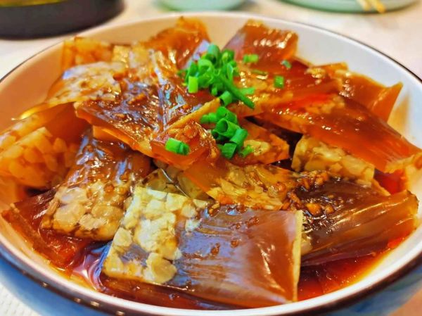 熬皮冻怎么做_猪皮冻最正宗的做法-第2张图片-山城妙识 熬皮冻怎么做_猪皮冻最正宗的做法-第2张图片-山城妙识