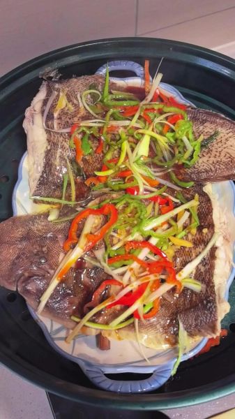 清蒸比目鱼怎么做才鲜嫩_清蒸比目鱼蒸几分钟最佳-第2张图片-山城妙识 清蒸比目鱼怎么做才鲜嫩_清蒸比目鱼蒸几分钟最佳-第2张图片-山城妙识