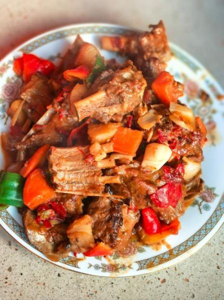 羊排正宗的做法_羊排怎么做好吃-第1张图片-山城妙识