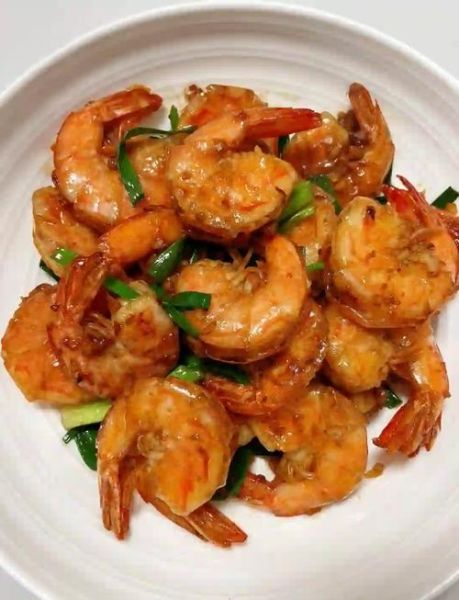 油焖大虾家常做法步骤_油焖大虾怎么做好吃又简单-第1张图片-山城妙识 油焖大虾家常做法步骤_油焖大虾怎么做好吃又简单-第1张图片-山城妙识