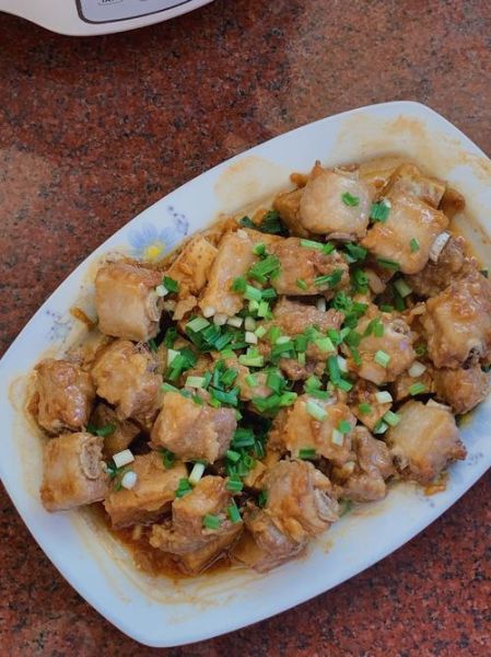 红烧香芋焖排骨怎么做_香芋焖排骨的家常做法-第2张图片-山城妙识 红烧香芋焖排骨怎么做_香芋焖排骨的家常做法-第2张图片-山城妙识