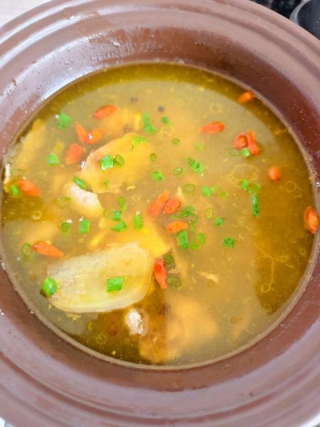 砂锅炖鸡多久才烂_老母鸡多久能炖烂-第3张图片-山城妙识 砂锅炖鸡多久才烂_老母鸡多久能炖烂-第3张图片-山城妙识