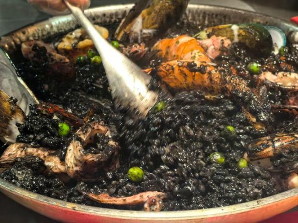 墨鱼汁饭怎么做_墨鱼汁饭有什么营养价值-第2张图片-山城妙识 墨鱼汁饭怎么做_墨鱼汁饭有什么营养价值-第2张图片-山城妙识