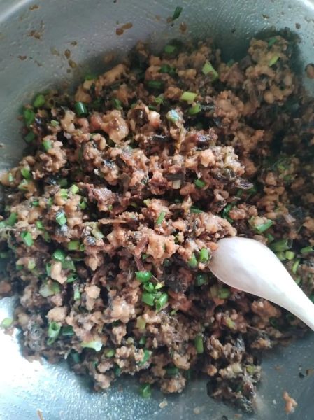 梅干菜包子热量_减肥能吃吗-第3张图片-山城妙识 梅干菜包子热量_减肥能吃吗-第3张图片-山城妙识