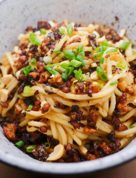 担担面酱料怎么做_正宗配方比例-第1张图片-山城妙识 担担面酱料怎么做_正宗配方比例-第1张图片-山城妙识