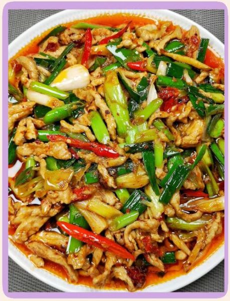 蒜苗炒肉怎么做_家常做法步骤-第2张图片-山城妙识 蒜苗炒肉怎么做_家常做法步骤-第2张图片-山城妙识