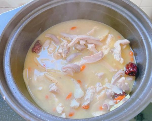 猪肚鸡汤上火吗_孕妇能喝吗-第1张图片-山城妙识