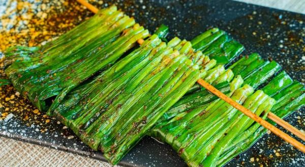 烤韭菜怎么烤才好吃_烤韭菜的做法步骤-第2张图片-山城妙识 烤韭菜怎么烤才好吃_烤韭菜的做法步骤-第2张图片-山城妙识