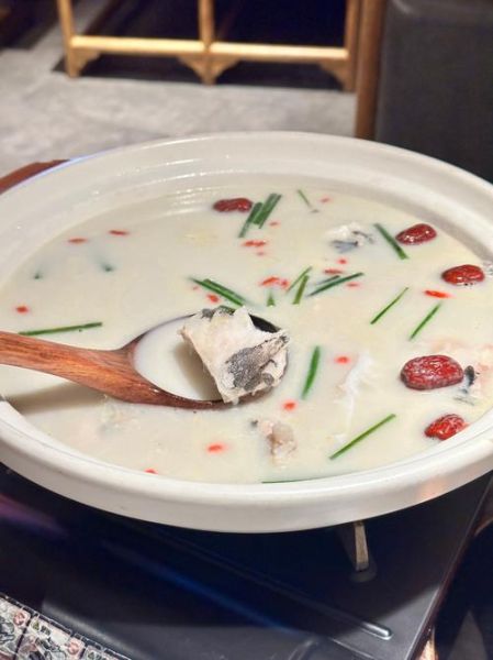 孕妇炖鱼汤的做法大全_孕妇喝什么鱼汤最补-第2张图片-山城妙识 孕妇炖鱼汤的做法大全_孕妇喝什么鱼汤最补-第2张图片-山城妙识
