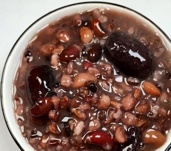 一罐八宝粥的热量是多少_减肥能吃吗-第3张图片-山城妙识 一罐八宝粥的热量是多少_减肥能吃吗-第3张图片-山城妙识