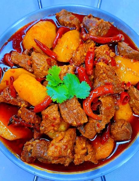 红烧牛肉土豆怎么做_红烧牛肉土豆先放牛肉还是土豆-第1张图片-山城妙识 红烧牛肉土豆怎么做_红烧牛肉土豆先放牛肉还是土豆-第1张图片-山城妙识