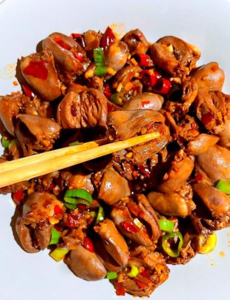 爆炒鸡心怎么做好吃_爆炒鸡心需要焯水吗-第3张图片-山城妙识