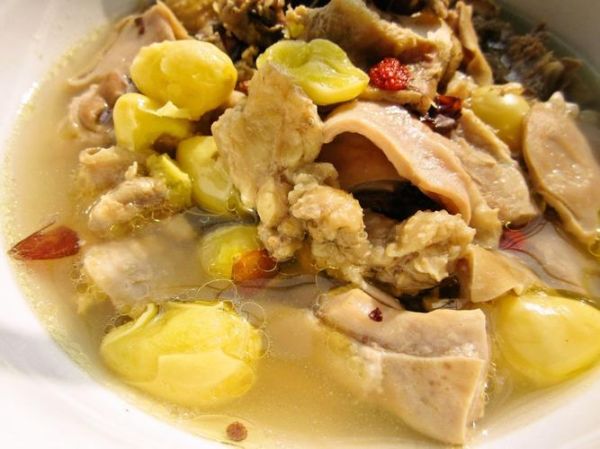 白果猪肚鸡怎么做_白果猪肚鸡的家常做法-第1张图片-山城妙识 白果猪肚鸡怎么做_白果猪肚鸡的家常做法-第1张图片-山城妙识