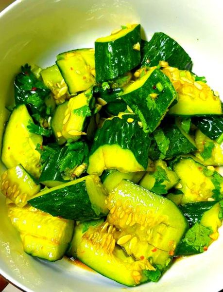 凉拌青瓜怎样做才好吃_青瓜要不要焯水-第1张图片-山城妙识 凉拌青瓜怎样做才好吃_青瓜要不要焯水-第1张图片-山城妙识