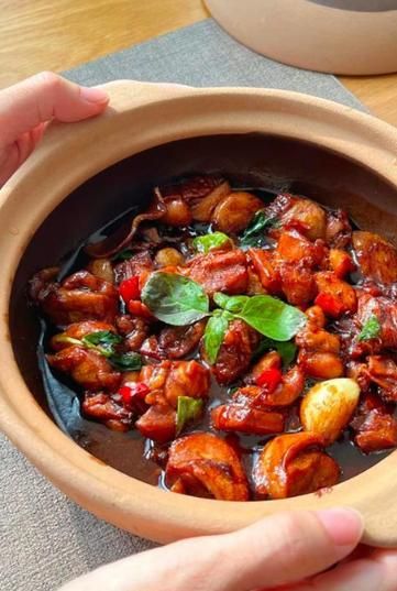 宁都三杯鸡怎么做才正宗_宁都三杯鸡正宗做法-第1张图片-山城妙识 宁都三杯鸡怎么做才正宗_宁都三杯鸡正宗做法-第1张图片-山城妙识