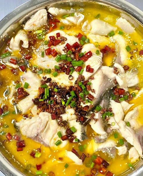 酸菜鱼怎么做才正宗_酸菜鱼鱼片不碎的秘诀-第1张图片-山城妙识