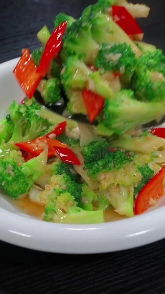 西兰花怎么炒好吃_素炒西兰花做法窍门-第1张图片-山城妙识 西兰花怎么炒好吃_素炒西兰花做法窍门-第1张图片-山城妙识