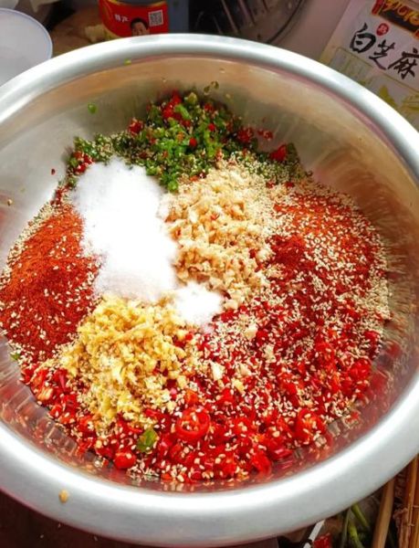 自制辣椒酱怎么做_辣椒酱怎么保存不变质-第2张图片-山城妙识 自制辣椒酱怎么做_辣椒酱怎么保存不变质-第2张图片-山城妙识