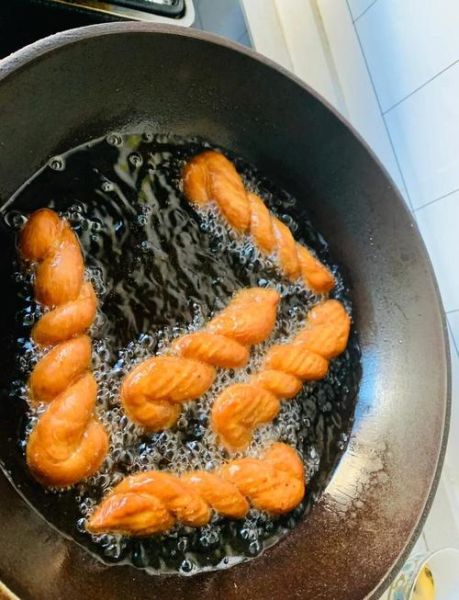 炸软麻花怎么做_软麻花配方比例是多少-第2张图片-山城妙识 炸软麻花怎么做_软麻花配方比例是多少-第2张图片-山城妙识